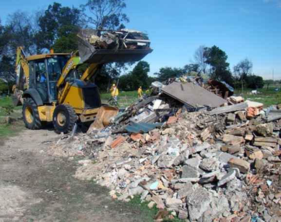 Constructoras deberán reutilizar los escombros